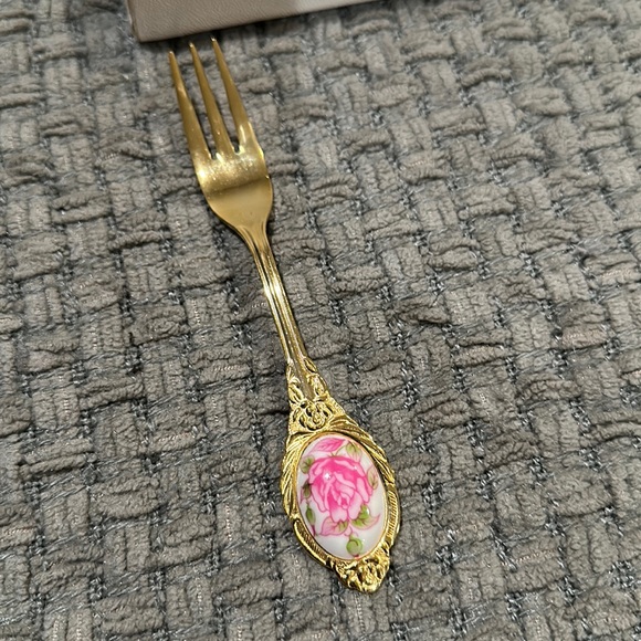 Dining | Vintage Small Forks Set Of 6 Floral Handles | Poshmark